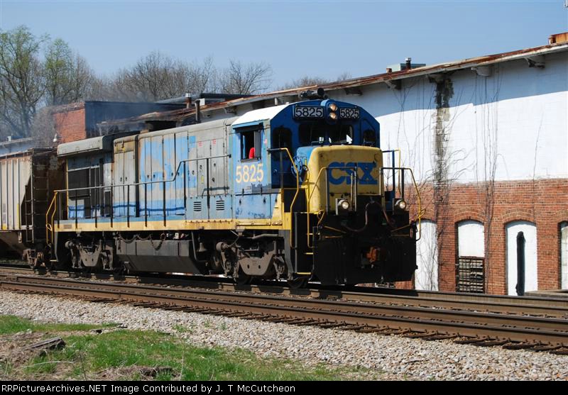 CSX 5825
